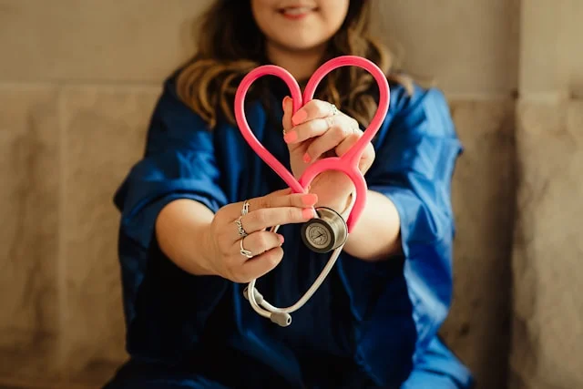 10 Short Daily Reflections For Hospital Staff | AlzheimersLab
